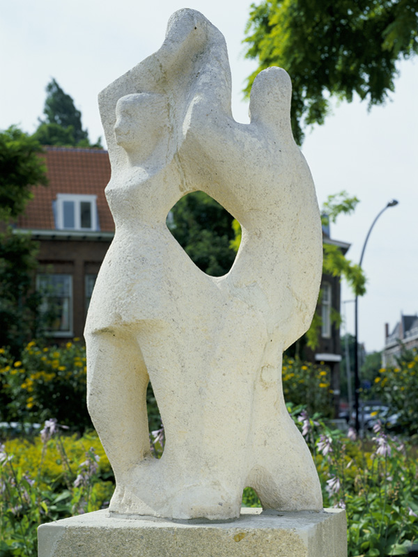 Children with ball - BKOR