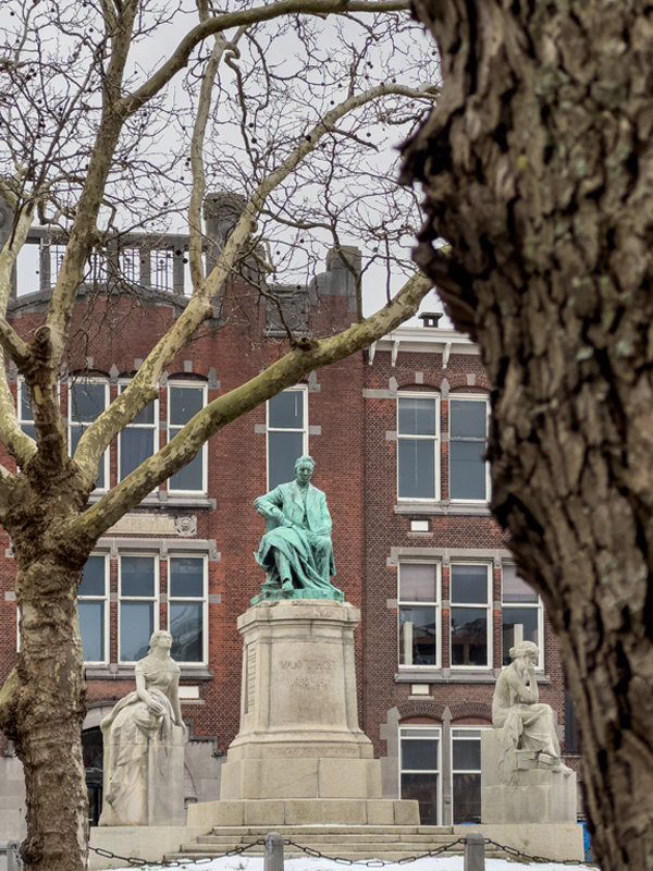 Van 't Hoff monument - BKOR